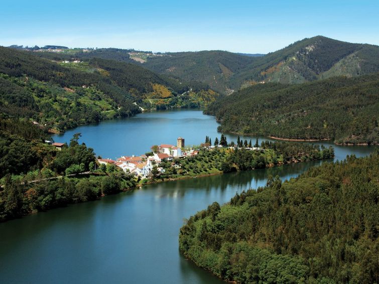 Dornes, Das Mythische Land Der Tempelritter - Portugal