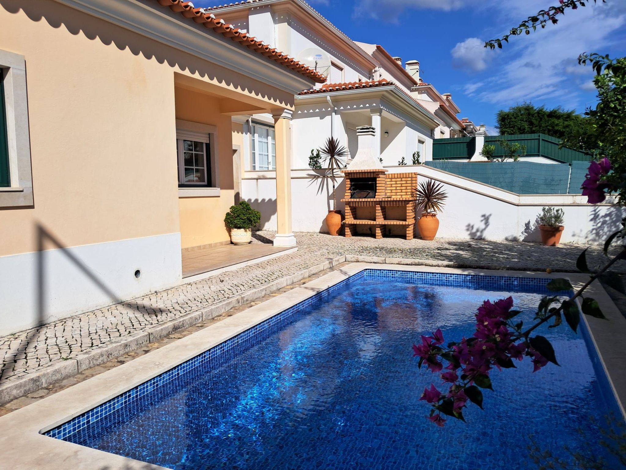 Unknown Accommodation - Óbidos