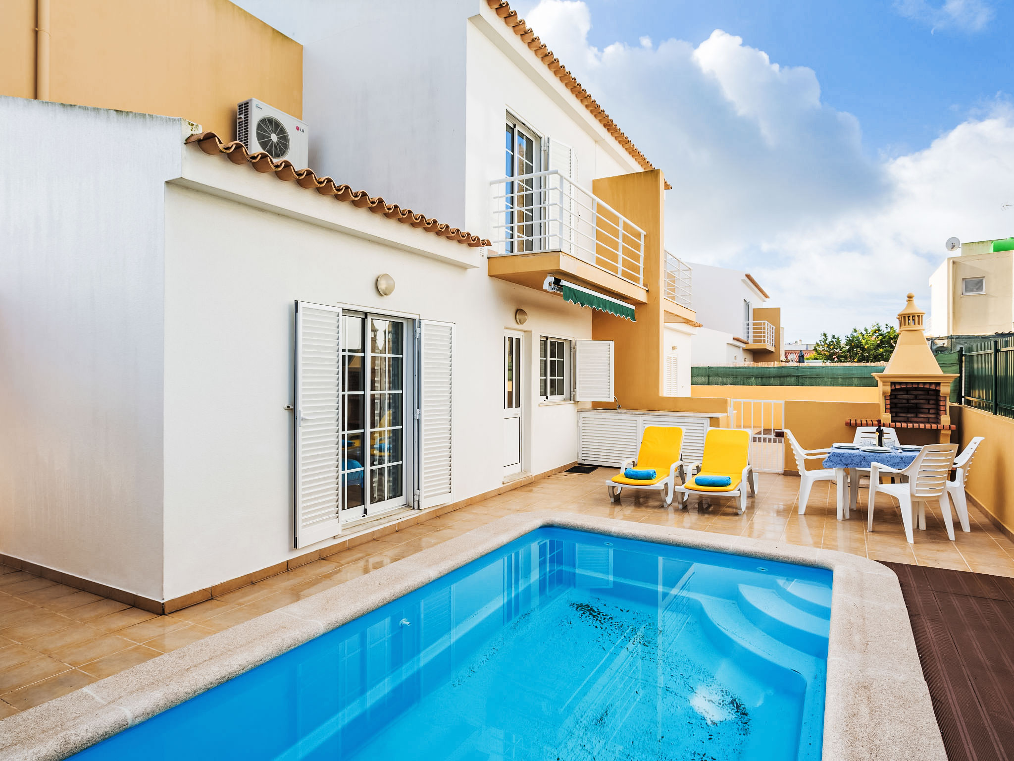 Grand Beach Hit - Silves