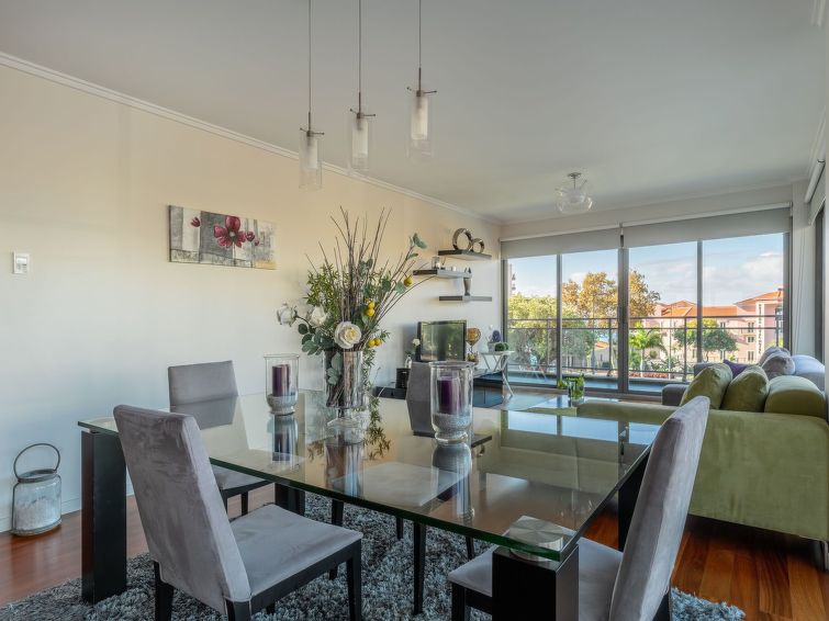 Eine Moderne Wohnung In Hervorragender Lage. - Funchal