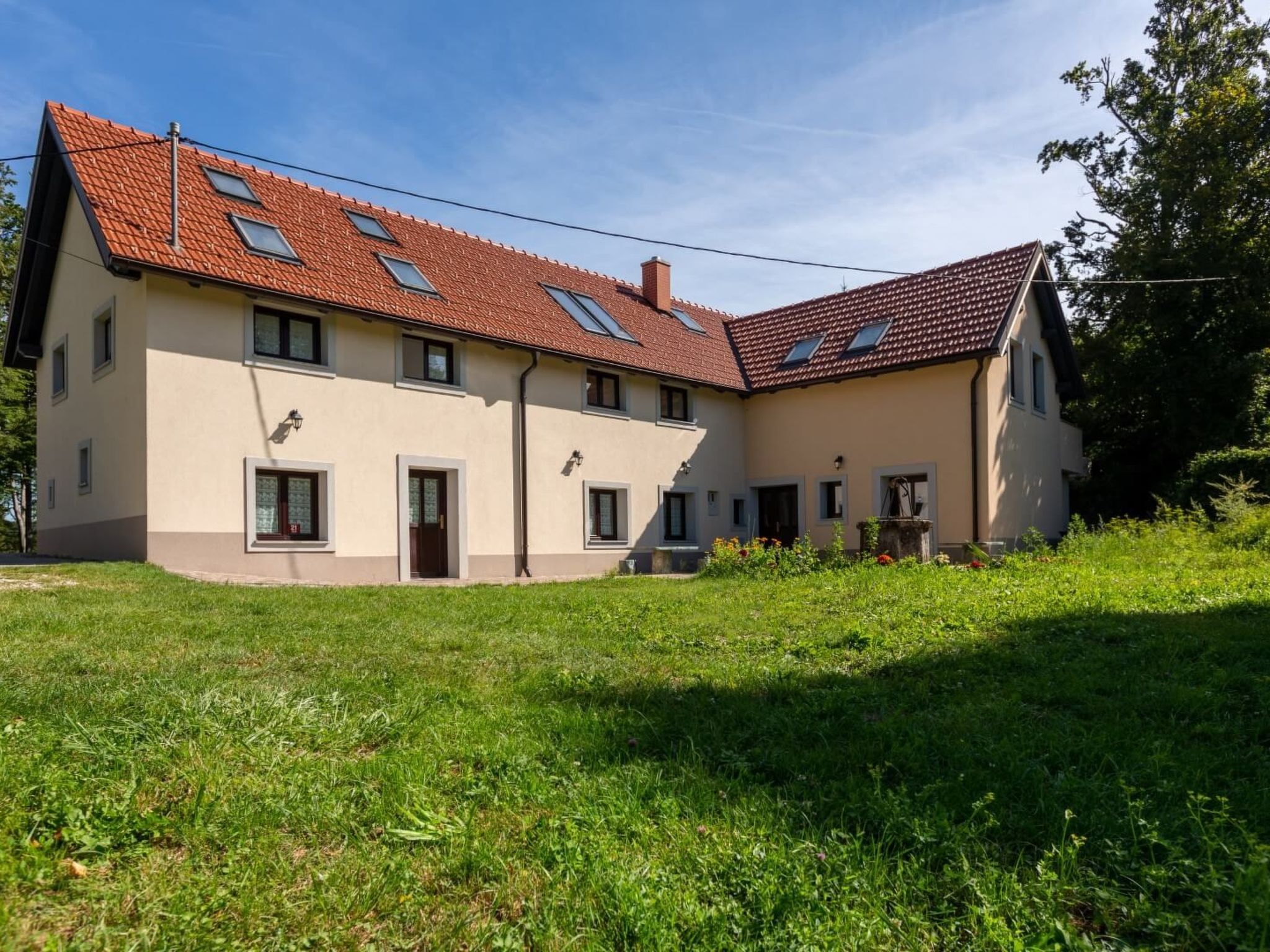 Schönes Apartment In Gozd Mit Garten, Tollem Ausblick - Slovenia