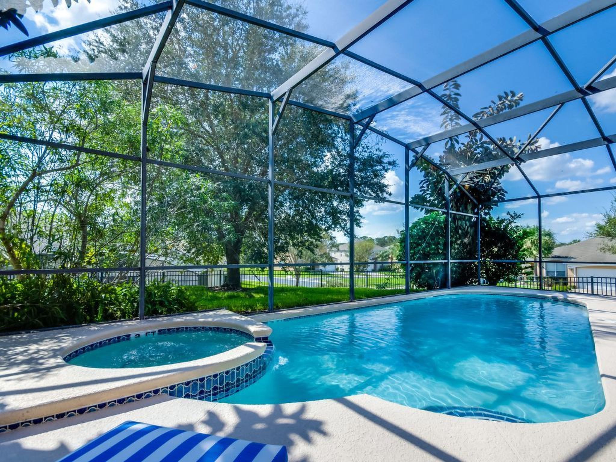 2696lic - Clermont, FL