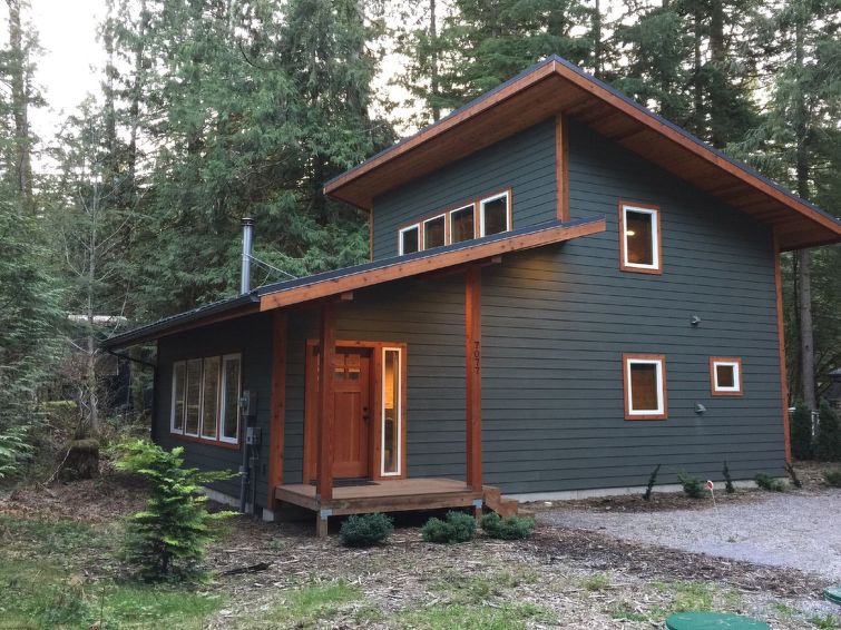 Brandneue Hütte Mit Holzofen Und Wi-fi - Glacier, WA